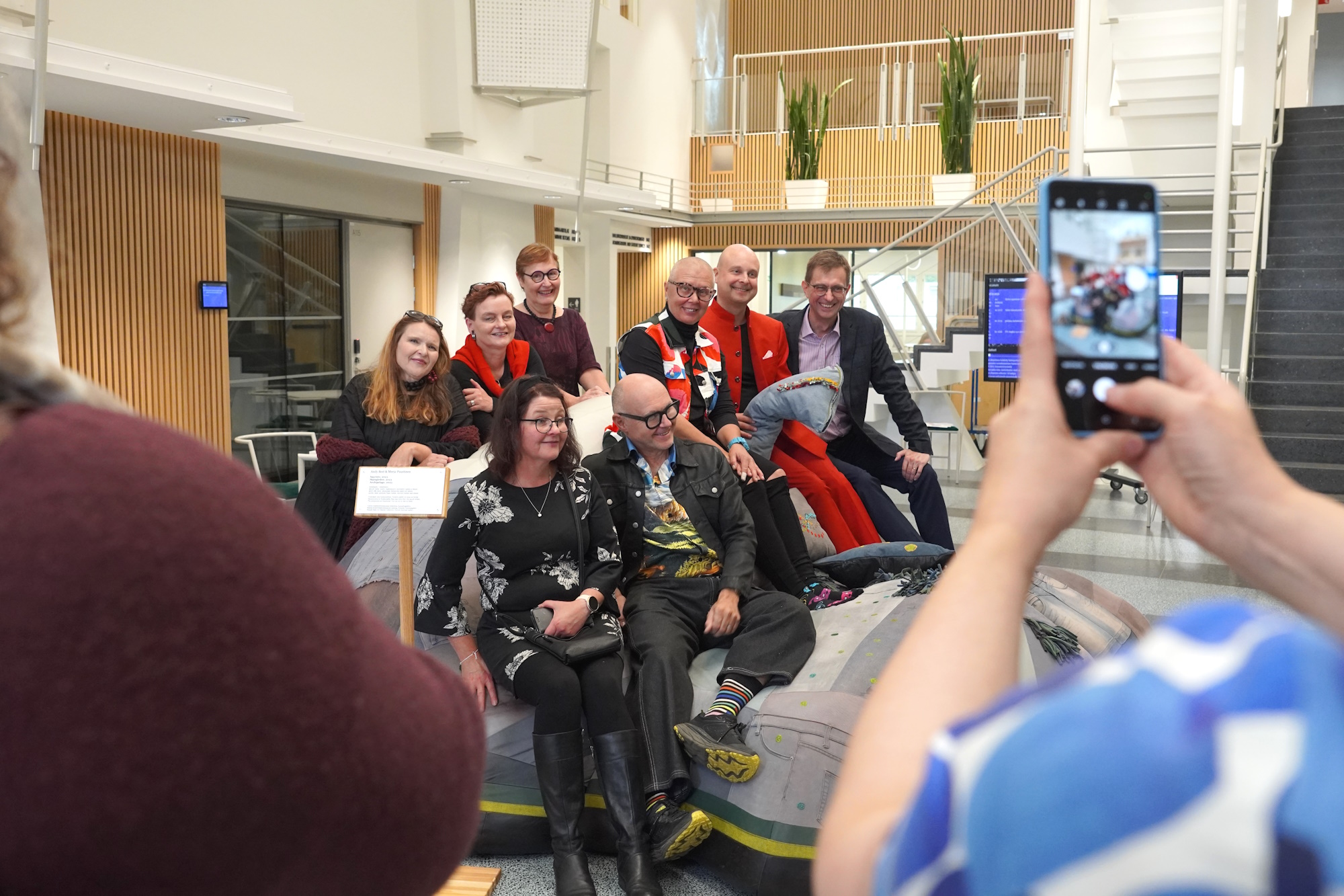 Saaristo-teoksen avajaisia vietettiin Arcanumissa | Turun yliopisto